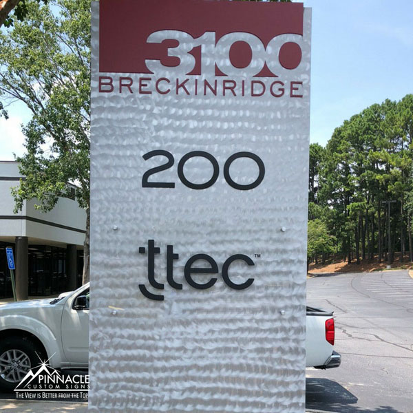 What You Need To Know About Lighted Monument Signs